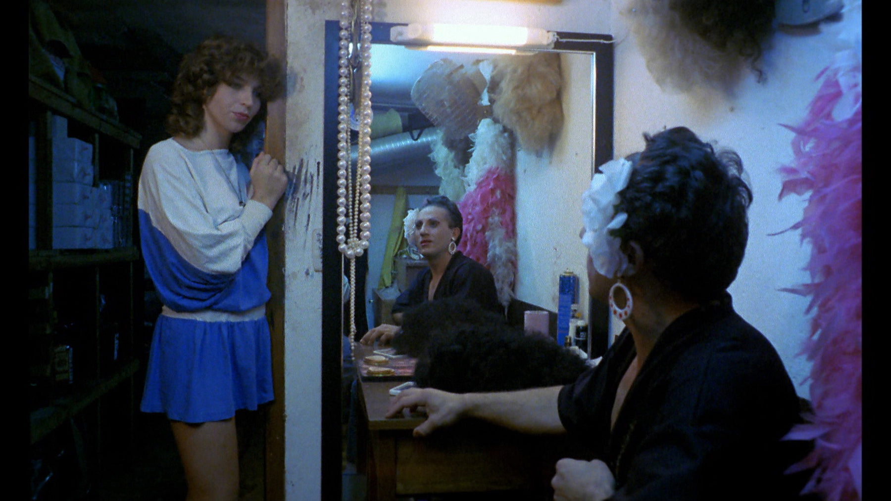 Thong Girls [Blu-ray] – Severin Films